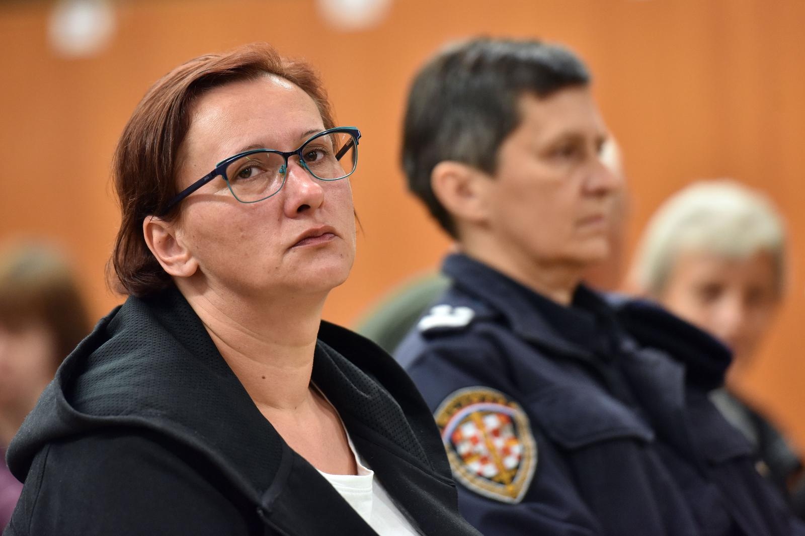 OPTUŽENA ZA UBOJSTVO SESTRE Nastavlja se suđenje Smiljani Srnec ...