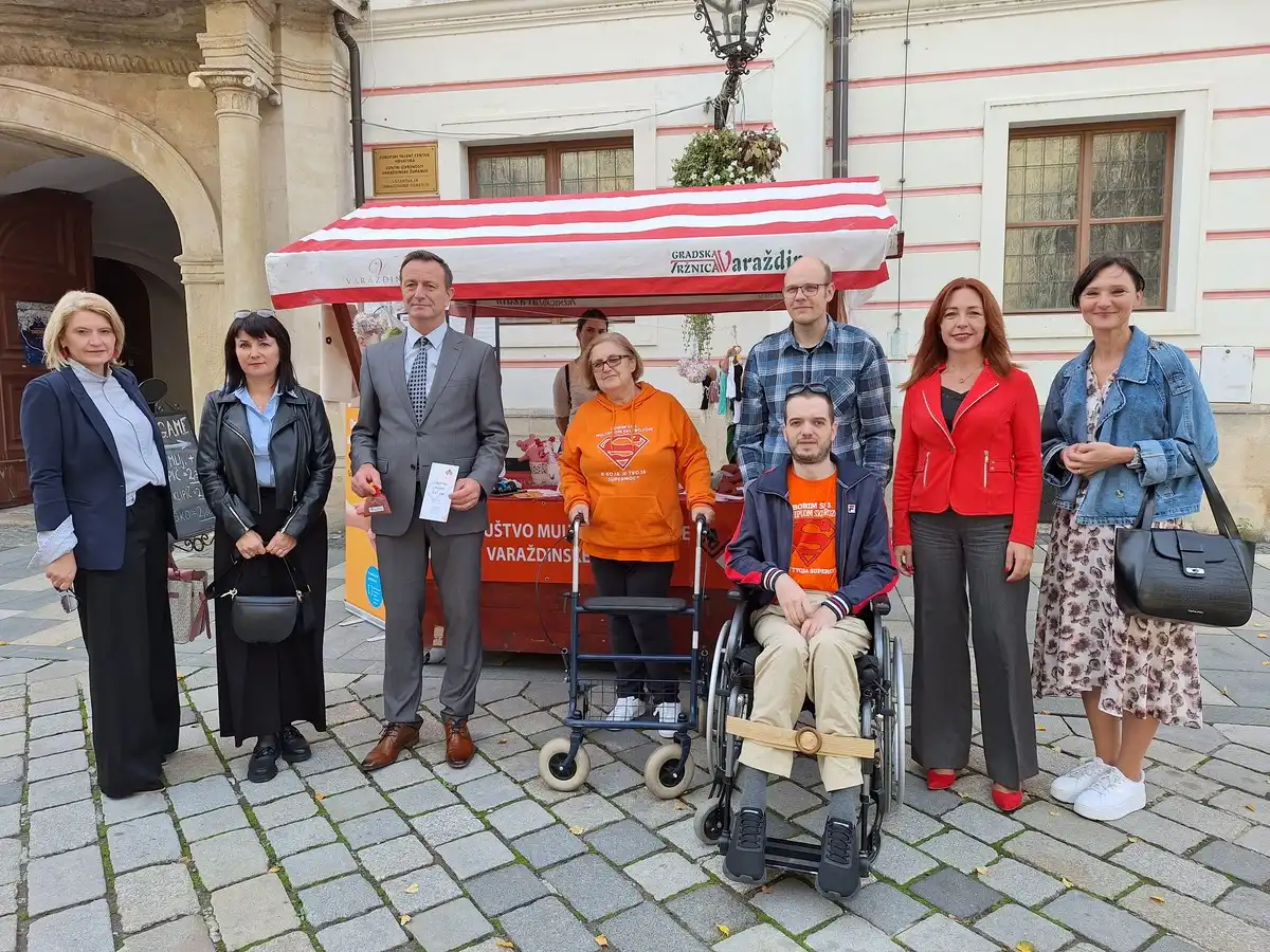 FOTO Javnozdravstvenom akcijom obilježen Nacionalni dan multiple skleroze - Varazdinski.hr